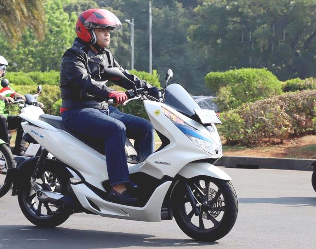 Honda akan Hadirkan 10 Model Sepeda Motor Listrik - Matrabisnis
